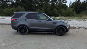 Grey Land Rover Discovery 2018 in Jurmala, with an engine capacity of 2.99 L and mileage of 210 thousand km for 19200 €, photo 4 on AUTOMOTO.COM.LV