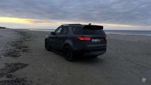 Grey Land Rover Discovery 2018 in Jurmala, with an engine capacity of 2.99 L and mileage of 210 thousand km for 19200 €, photo 7 on AUTOMOTO.COM.LV