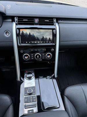 Grey Land Rover Discovery 2018 in Jurmala, with an engine capacity of 2.99 L and mileage of 210 thousand km for 19200 €, photo 13 on AUTOMOTO.COM.LV