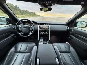 Grey Land Rover Discovery 2018 in Jurmala, with an engine capacity of 2.99 L and mileage of 210 thousand km for 19200 €, photo 16 on AUTOMOTO.COM.LV