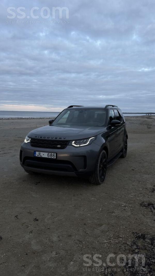 Grey Land Rover Discovery 2018 in Jurmala, with an engine capacity of 3.00 L and mileage of 210 thousand km for 19999 €, photo 1 on AUTOMOTO.COM.LV