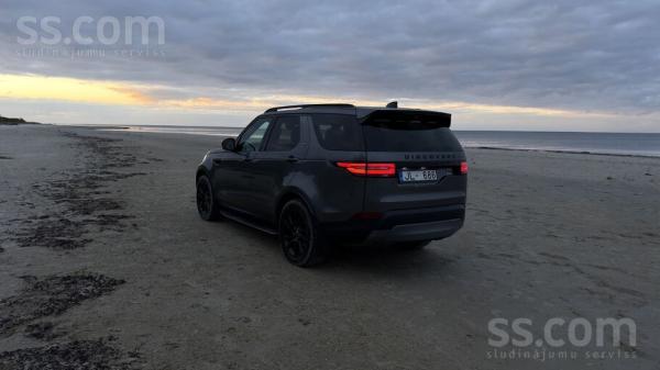 Grey Land Rover Discovery 2018 in Jurmala, with an engine capacity of 3.00 L and mileage of 210 thousand km for 19999 €, photo 4 on AUTOMOTO.COM.LV