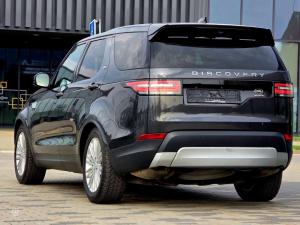Pelēks Land Rover Discovery 2018 Šauļi, ar dzinēja tilpumu 3.00 L un nobraukumu 199 tūkst. km par 17750 €, foto 6 vietnē AUTOMOTO.COM.LV