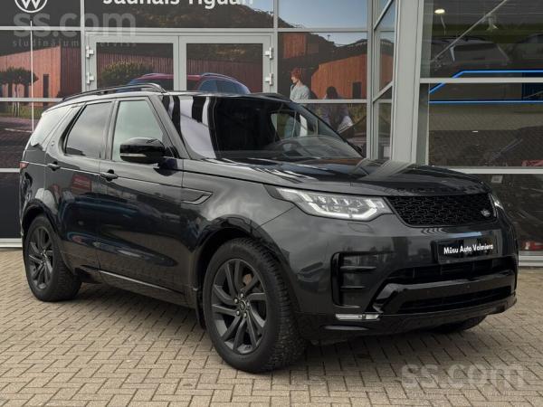 Grey Land Rover Discovery 2018 in Valmiera, with an engine capacity of 3.00 L and mileage of 107 thousand km for 27200 €, photo 1 on AUTOMOTO.COM.LV