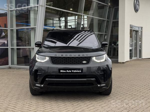 Grey Land Rover Discovery 2018 in Valmiera, with an engine capacity of 3.00 L and mileage of 107 thousand km for 27200 €, photo 3 on AUTOMOTO.COM.LV