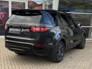 Grey Land Rover Discovery 2018 in Valmiera, with an engine capacity of 3.00 L and mileage of 107 thousand km for 27200 €, photo 7 on AUTOMOTO.COM.LV