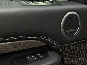 Grey Land Rover Discovery 2018 in Valmiera, with an engine capacity of 3.00 L and mileage of 107 thousand km for 27200 €, photo 28 on AUTOMOTO.COM.LV