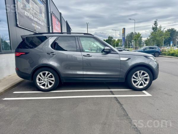 Pelēks Land Rover Discovery 2019 Rīga, ar dzinēja tilpumu 2.00 L un nobraukumu 0 tūkst. km par 23900 €, foto 2 vietnē AUTOMOTO.COM.LV