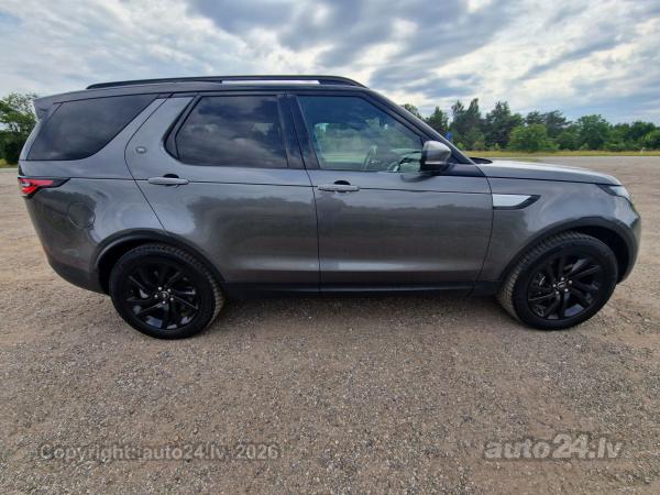 Grey Land Rover Discovery 2019 in Tallinn, with an engine capacity of 3.00 L and mileage of 184 thousand km for 28500 €, photo 2 on AUTOMOTO.COM.LV