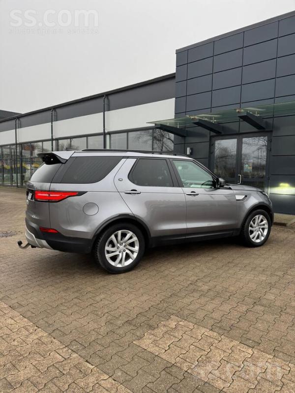 Grey Land Rover Discovery 2020 in Dobele, with an engine capacity of 2.00 L and mileage of 112 thousand km for 31000 €, photo 2 on AUTOMOTO.COM.LV