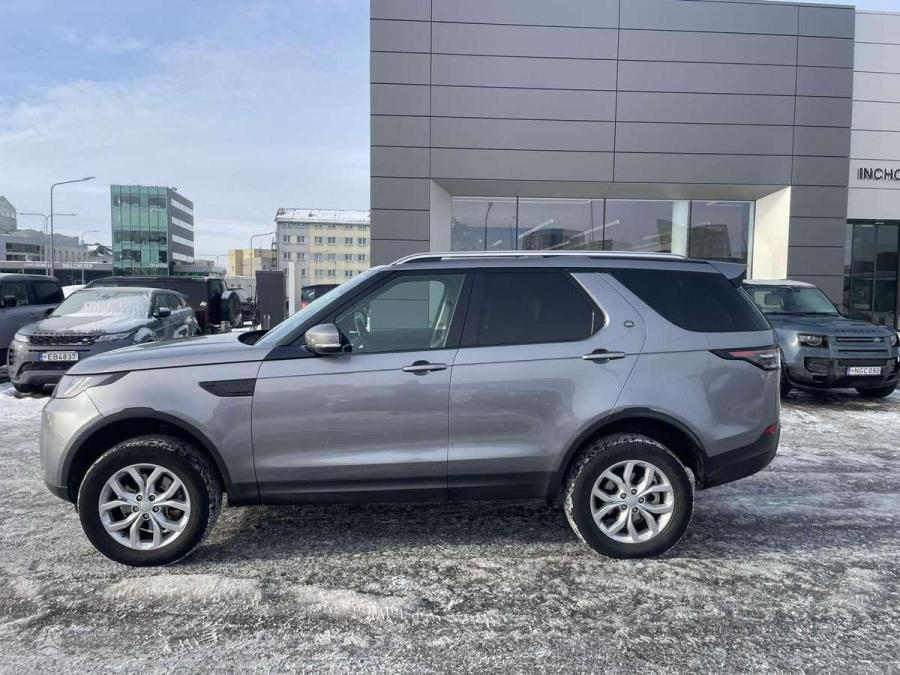 Grey Land Rover Discovery 2020 in Vilnius, with an engine capacity of 2.00 L and mileage of 256 thousand km for 17900 €, photo 4 on AUTOMOTO.COM.LV