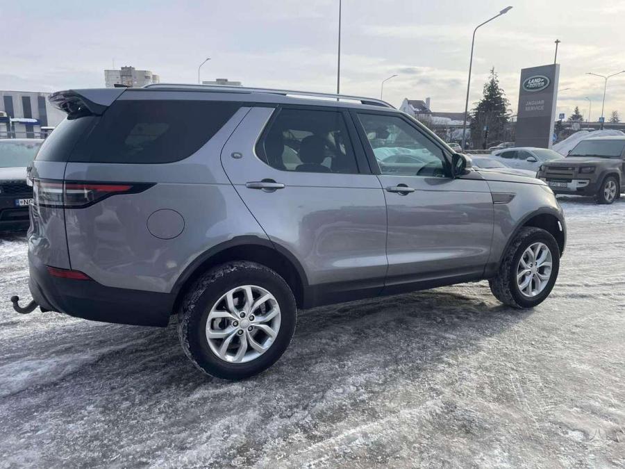 Grey Land Rover Discovery 2020 in Vilnius, with an engine capacity of 2.00 L and mileage of 256 thousand km for 17900 €, photo 5 on AUTOMOTO.COM.LV