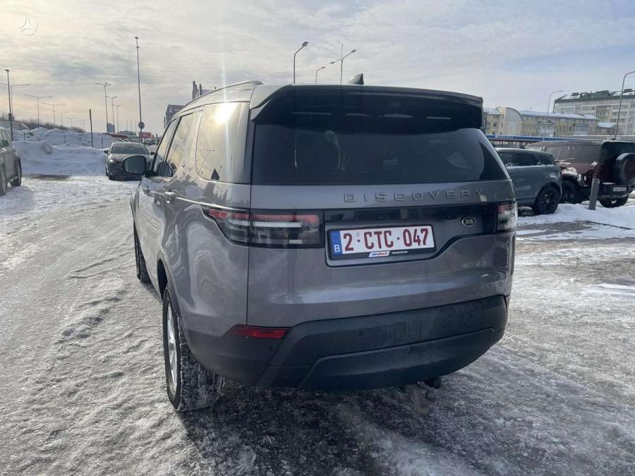 Grey Land Rover Discovery 2020 in Vilnius, with an engine capacity of 2.00 L and mileage of 256 thousand km for 17900 €, photo 7 on AUTOMOTO.COM.LV