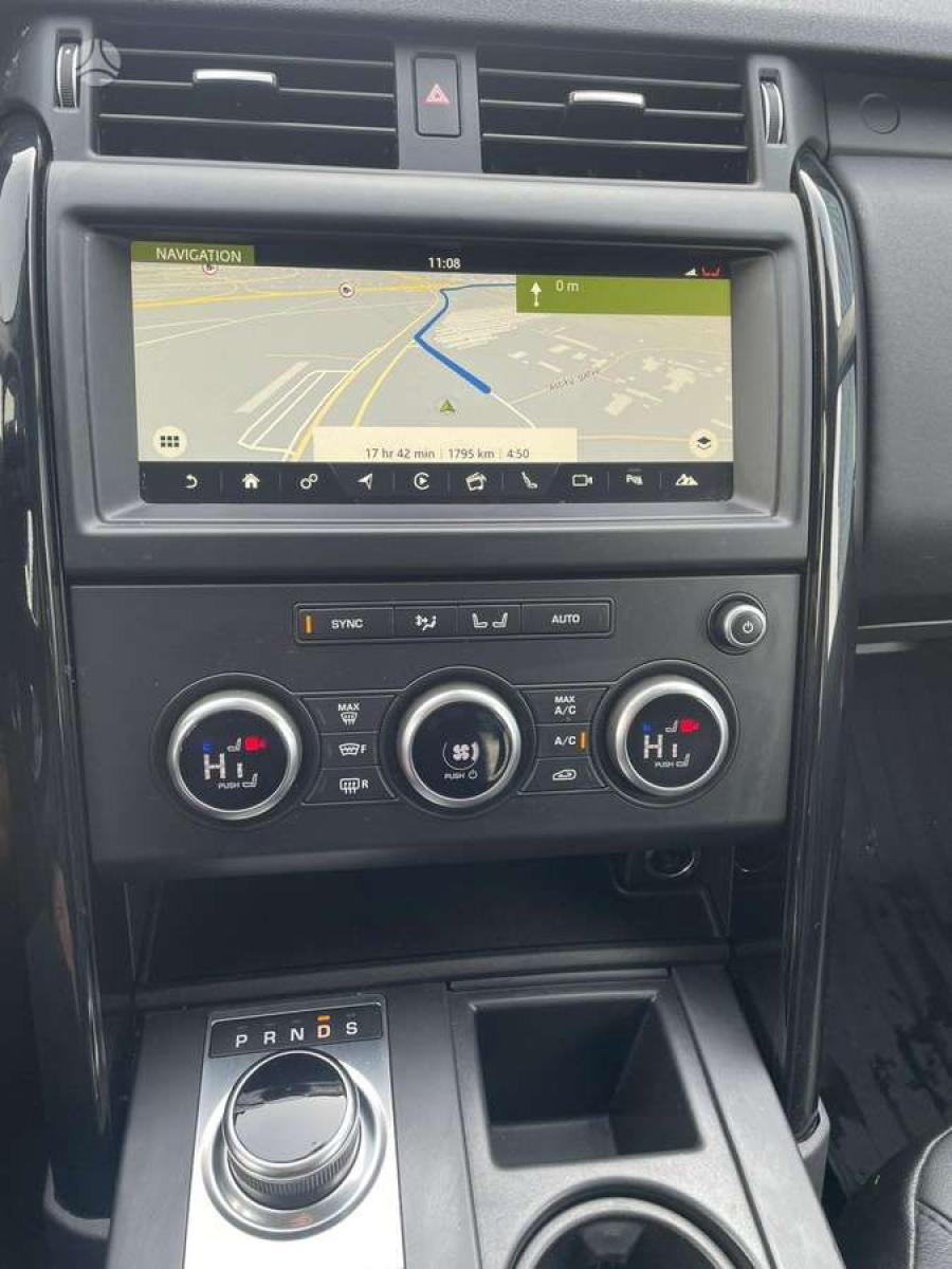 Grey Land Rover Discovery 2020 in Vilnius, with an engine capacity of 2.00 L and mileage of 256 thousand km for 17900 €, photo 19 on AUTOMOTO.COM.LV