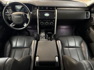 Grey Land Rover Discovery 2020 in Vilnius, with an engine capacity of 2.00 L and mileage of 133 thousand km for 24991 €, photo 13 on AUTOMOTO.COM.LV