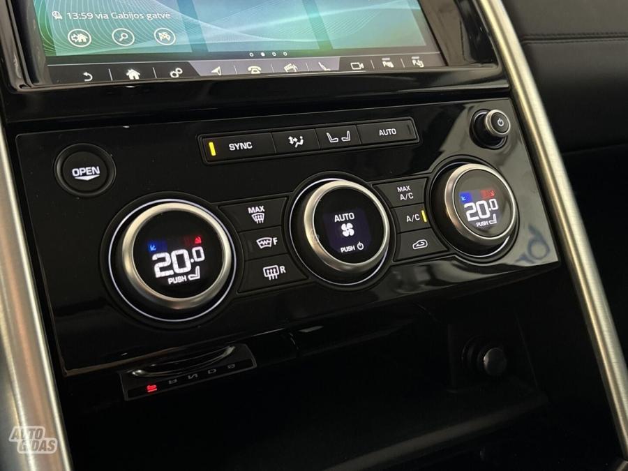 Grey Land Rover Discovery 2020 in Vilnius, with an engine capacity of 2.00 L and mileage of 133 thousand km for 24991 €, photo 21 on AUTOMOTO.COM.LV