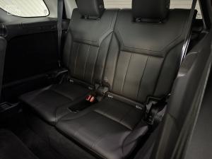 Grey Land Rover Discovery 2020 in Vilnius, with an engine capacity of 2.00 L and mileage of 133 thousand km for 24991 €, photo 25 on AUTOMOTO.COM.LV