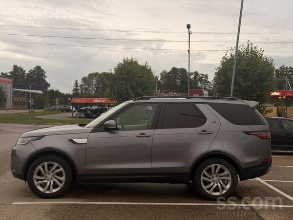 Grey Land Rover Discovery 2020 in Riga, with an engine capacity of 2.00 L and mileage of 70 thousand km for 24900 €, photo 5 on AUTOMOTO.COM.LV