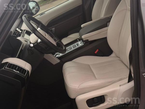 Grey Land Rover Discovery 2020 in Riga, with an engine capacity of 2.00 L and mileage of 70 thousand km for 24900 €, photo 10 on AUTOMOTO.COM.LV