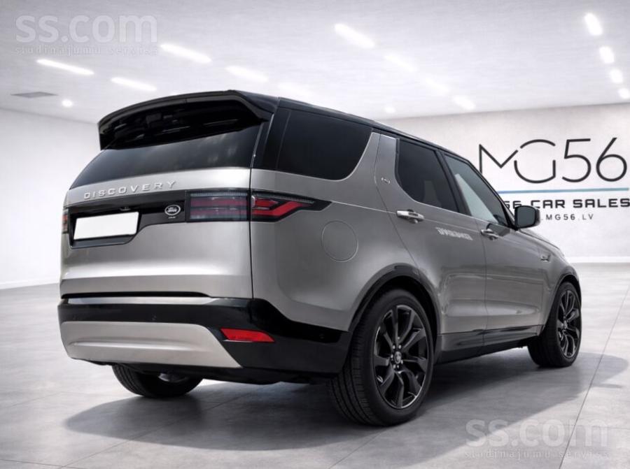 Grey Land Rover Discovery 2021 in Riga, with an engine capacity of 3.00 L and mileage of 132 thousand km for 36900 €, photo 5 on AUTOMOTO.COM.LV