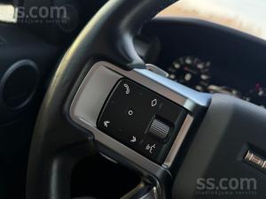 Grey Land Rover Discovery 2021 in Riga, with an engine capacity of 3.00 L and mileage of 132 thousand km for 36900 €, photo 15 on AUTOMOTO.COM.LV