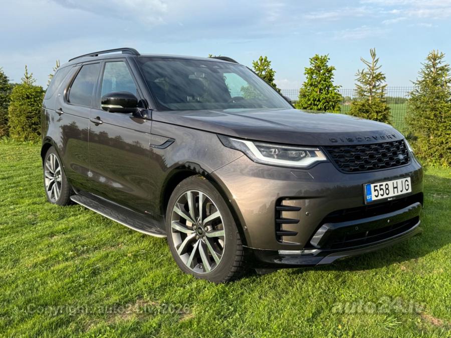 Grey Land Rover Discovery 2021 in Tallinn, with an engine capacity of 3.00 L and mileage of 126 thousand km for 40300 €, photo 3 on AUTOMOTO.COM.LV