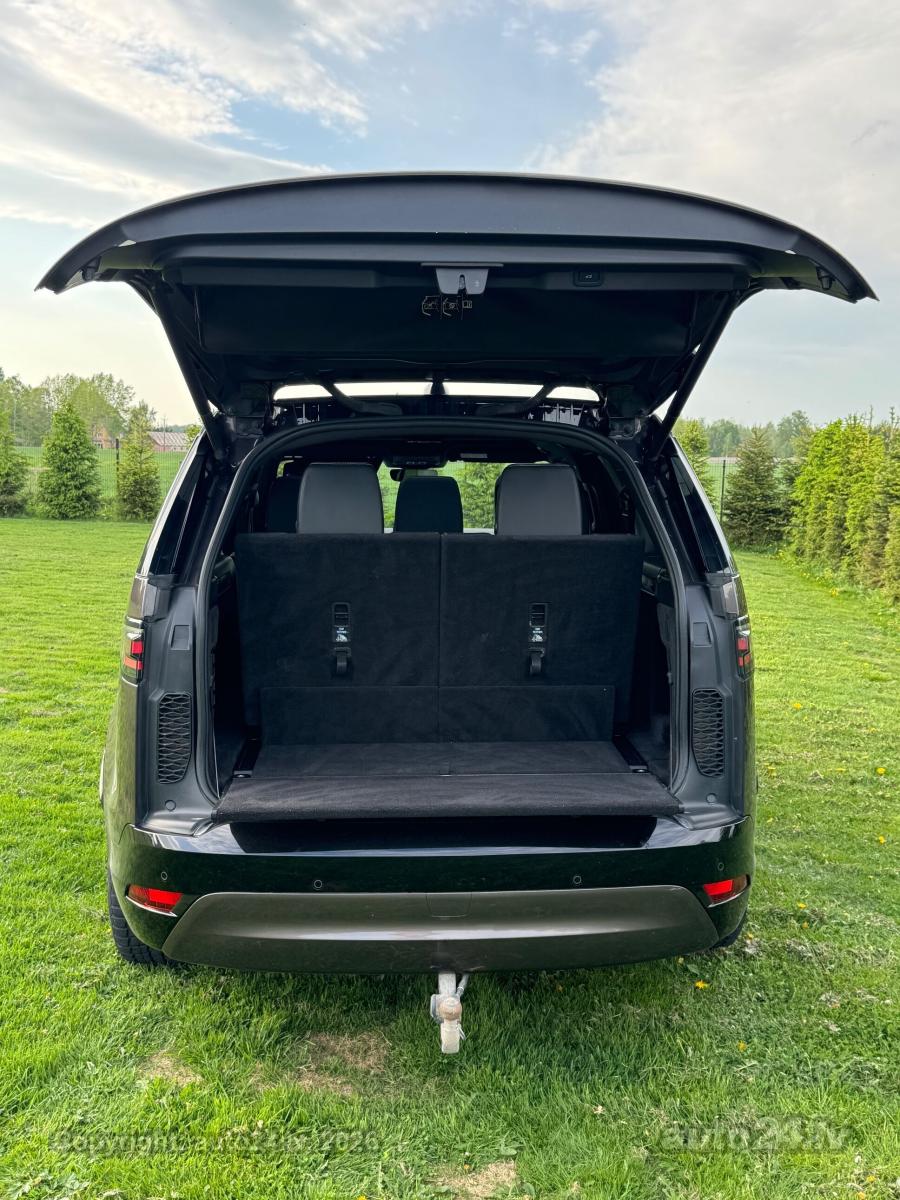 Grey Land Rover Discovery 2021 in Tallinn, with an engine capacity of 3.00 L and mileage of 126 thousand km for 40300 €, photo 9 on AUTOMOTO.COM.LV