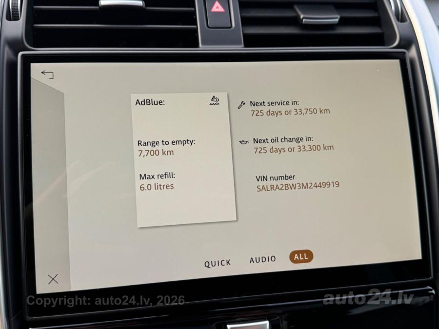 Grey Land Rover Discovery 2021 in Tallinn, with an engine capacity of 3.00 L and mileage of 126 thousand km for 40300 €, photo 23 on AUTOMOTO.COM.LV