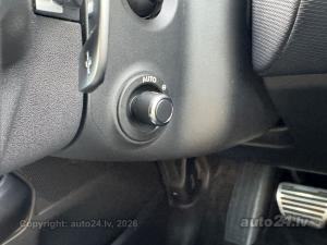 Grey Land Rover Discovery 2021 in Tallinn, with an engine capacity of 3.00 L and mileage of 126 thousand km for 40300 €, photo 24 on AUTOMOTO.COM.LV