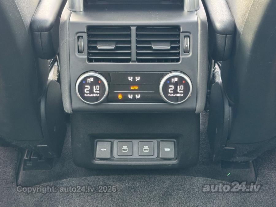 Grey Land Rover Discovery 2021 in Tallinn, with an engine capacity of 3.00 L and mileage of 126 thousand km for 40300 €, photo 29 on AUTOMOTO.COM.LV