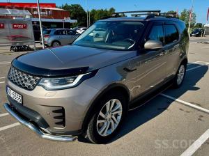 Grey Land Rover Discovery 2021 in Riga, with an engine capacity of 3.00 L and mileage of 194 thousand km for 31500 €, photo 5 on AUTOMOTO.COM.LV