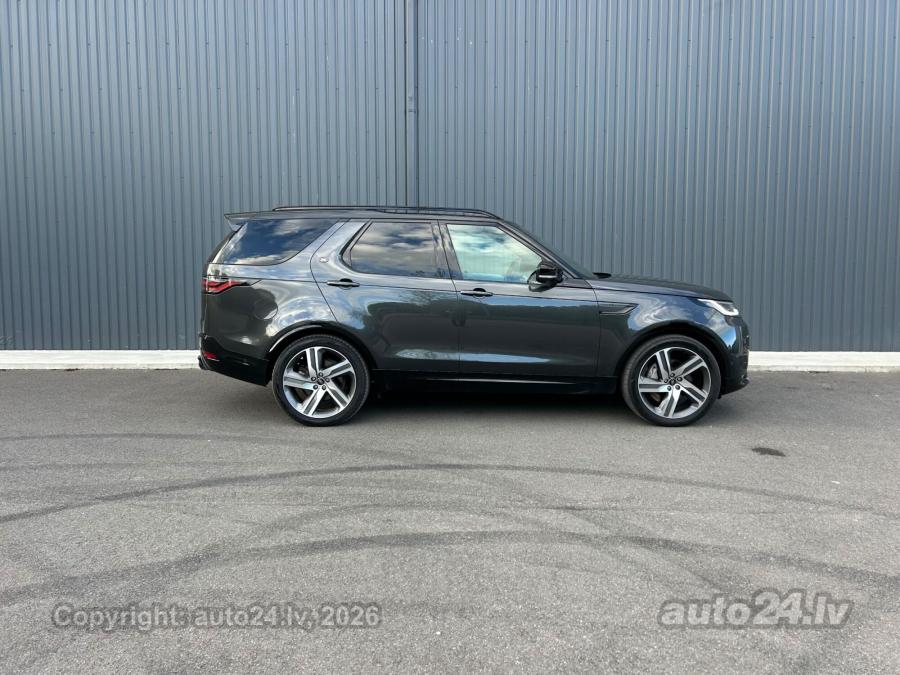 Grey Land Rover Discovery 2022 in Tallinn, with an engine capacity of 3.00 L and mileage of 138 thousand km for 39900 €, photo 5 on AUTOMOTO.COM.LV