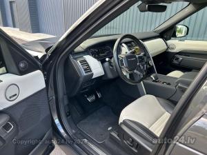 Grey Land Rover Discovery 2022 in Tallinn, with an engine capacity of 3.00 L and mileage of 138 thousand km for 39900 €, photo 7 on AUTOMOTO.COM.LV