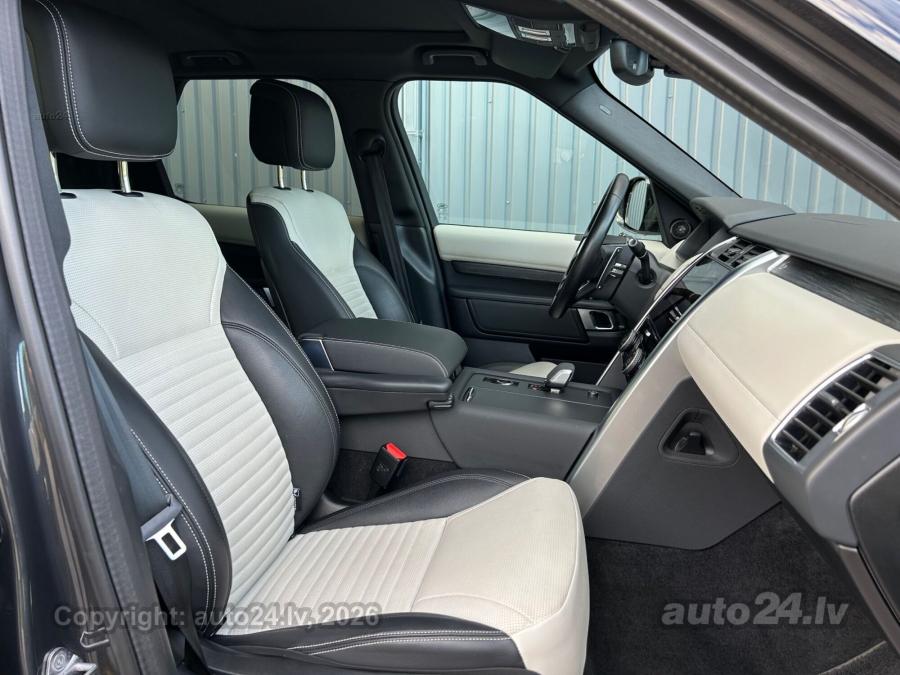 Grey Land Rover Discovery 2022 in Tallinn, with an engine capacity of 3.00 L and mileage of 138 thousand km for 39900 €, photo 10 on AUTOMOTO.COM.LV