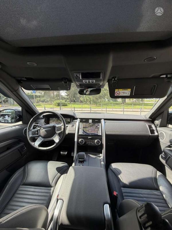 Pelēks Land Rover Discovery 2024 Kauņa, ar dzinēja tilpumu 3.00 L un nobraukumu 90 tūkst. km par 55000 €, foto 11 vietnē AUTOMOTO.COM.LV