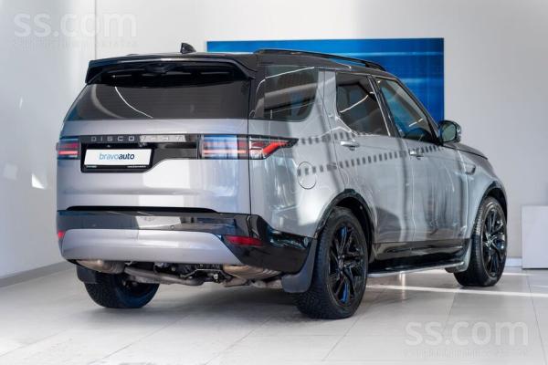 Grey Land Rover Discovery 2025 in Riga, with an engine capacity of 3.00 L and mileage of 13 thousand km for 68990 €, photo 4 on AUTOMOTO.COM.LV
