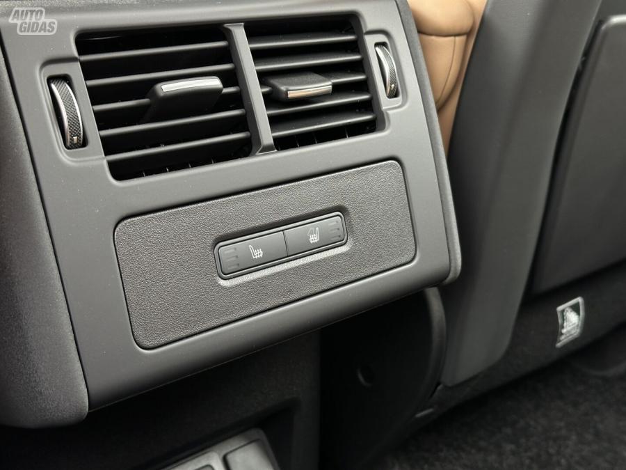 Grey Land Rover Discovery 2025 in Vilnius, with an engine capacity of 3.00 L and mileage of 34 thousand km for 72500 €, photo 11 on AUTOMOTO.COM.LV