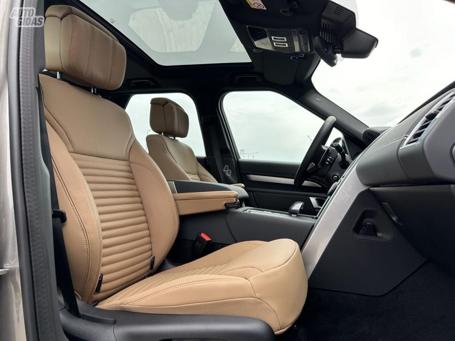Grey Land Rover Discovery 2025 in Vilnius, with an engine capacity of 3.00 L and mileage of 34 thousand km for 72500 €, photo 18 on AUTOMOTO.COM.LV