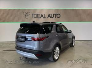 Pelēks Land Rover Discovery 2021 Tallina, ar dzinēja tilpumu 3.00 L un nobraukumu 110 tūkst. km par 46890 €, foto 4 vietnē AUTOMOTO.COM.LV