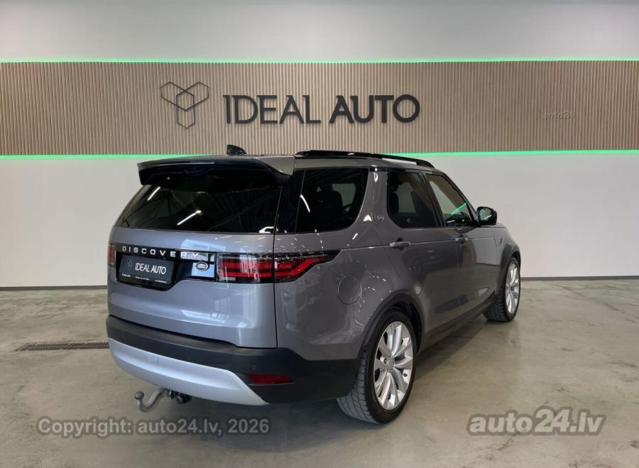 Pelēks Land Rover Discovery 2021 Tallina, ar dzinēja tilpumu 3.00 L un nobraukumu 110 tūkst. km par 46890 €, foto 4 vietnē AUTOMOTO.COM.LV