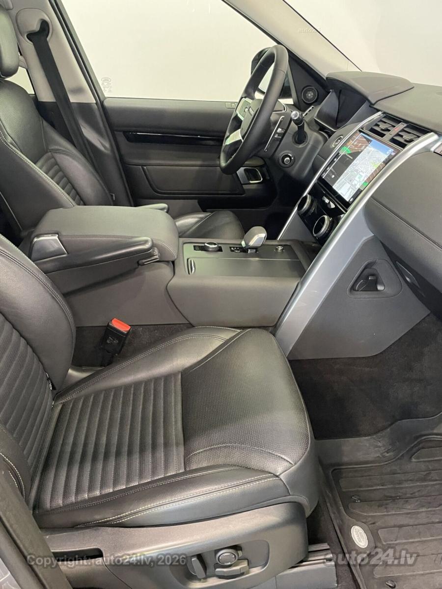 Pelēks Land Rover Discovery 2021 Tallina, ar dzinēja tilpumu 3.00 L un nobraukumu 110 tūkst. km par 46890 €, foto 8 vietnē AUTOMOTO.COM.LV