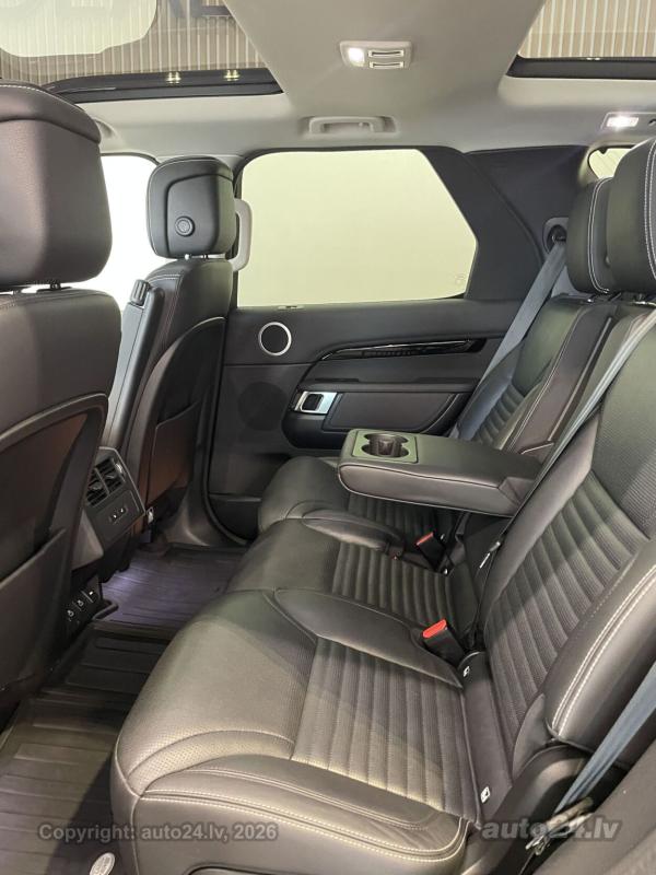 Pelēks Land Rover Discovery 2021 Tallina, ar dzinēja tilpumu 3.00 L un nobraukumu 110 tūkst. km par 46890 €, foto 11 vietnē AUTOMOTO.COM.LV