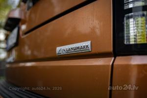 Orange Land Rover Discovery 2016 in Tallinn, with an engine capacity of 3.00 L and mileage of 154 thousand km for 24000 €, photo 10 on AUTOMOTO.COM.LV