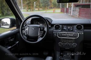 Orange Land Rover Discovery 2016 in Tallinn, with an engine capacity of 3.00 L and mileage of 154 thousand km for 24000 €, photo 11 on AUTOMOTO.COM.LV