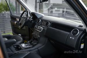 Orange Land Rover Discovery 2016 in Tallinn, with an engine capacity of 3.00 L and mileage of 154 thousand km for 24000 €, photo 12 on AUTOMOTO.COM.LV