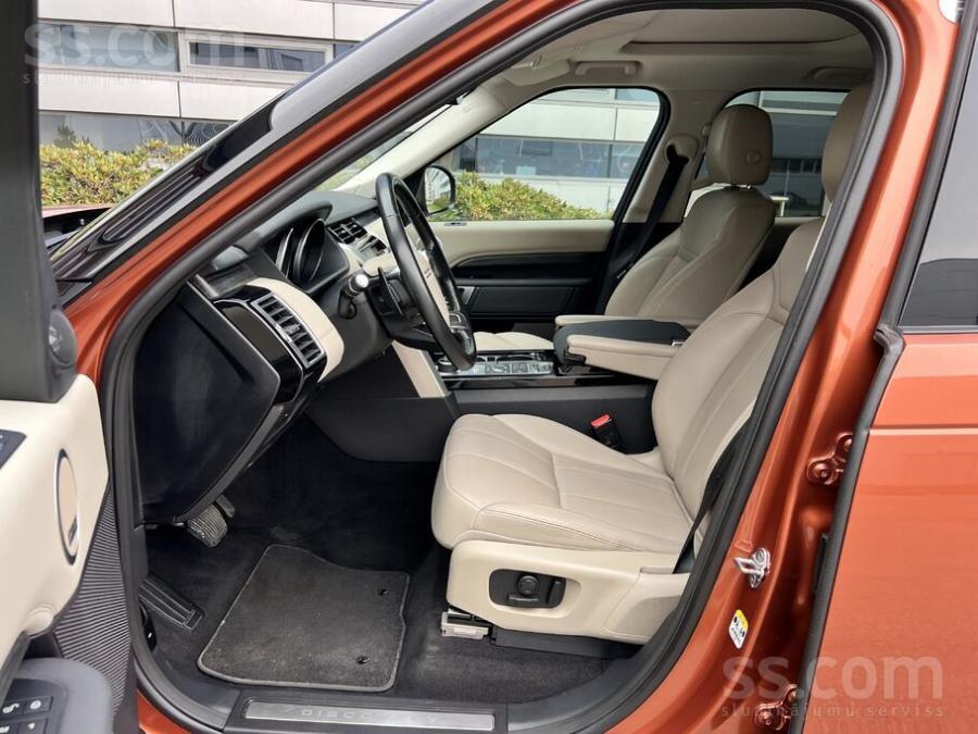 Orange Land Rover Discovery 2017 in Riga, with an engine capacity of 2.00 L and mileage of 118 thousand km for 17900 €, photo 6 on AUTOMOTO.COM.LV