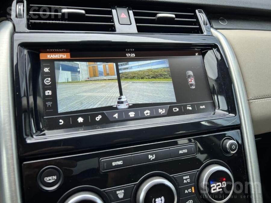 Orange Land Rover Discovery 2017 in Riga, with an engine capacity of 2.00 L and mileage of 118 thousand km for 17900 €, photo 17 on AUTOMOTO.COM.LV