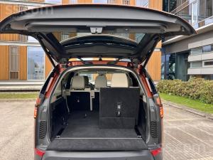 Orange Land Rover Discovery 2017 in Riga, with an engine capacity of 2.00 L and mileage of 118 thousand km for 17900 €, photo 23 on AUTOMOTO.COM.LV