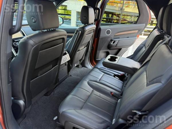 Oranžs Land Rover Discovery 2019 Tallina, ar dzinēja tilpumu 2.00 L un nobraukumu 49 tūkst. km par 29999 €, foto 9 vietnē AUTOMOTO.COM.LV