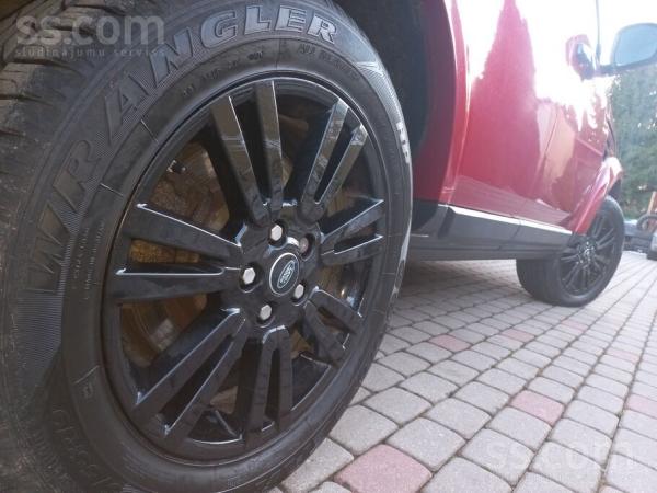 Sarkans Land Rover Discovery 2015 Rīga, ar dzinēja tilpumu 3.00 L un nobraukumu 191 tūkst. km par 13995 €, foto 4 vietnē AUTOMOTO.COM.LV